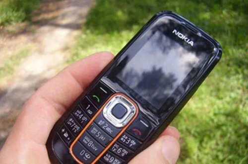 Кнопочный телефон Nokia 2600 Classic новый