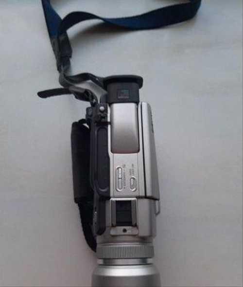 Видеокамера Sony DCR-TRV20E