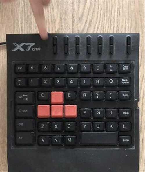 Игровая клавиатура A4 tech X7 G100