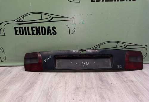 Накладка крышки багажника Volvo V40 1995-2000