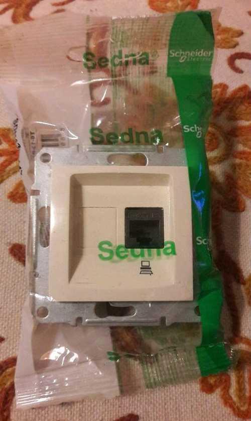 Компьютерная розетка Schneider Electric rj45