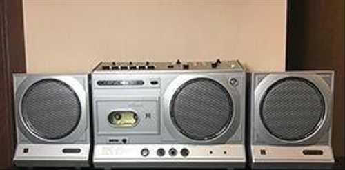 Магнитофон Новый кассетный стереофонический (90 г)