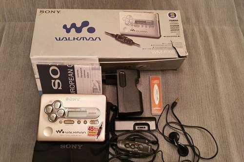Кассетный плеер Sony Walkman WM-FX675
