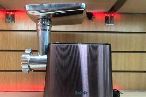 Мясорубка электрическая BBK MG1801