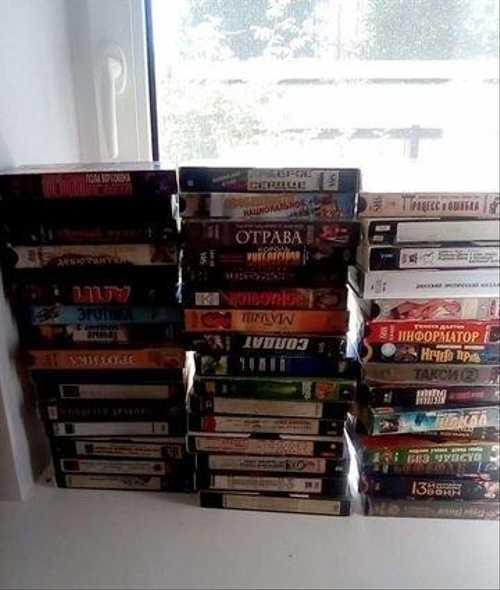 Кассеты VHS, диски DVD фильмы, игры