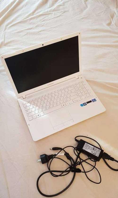 Ноутбук Samsung NP450R5E-X04RU