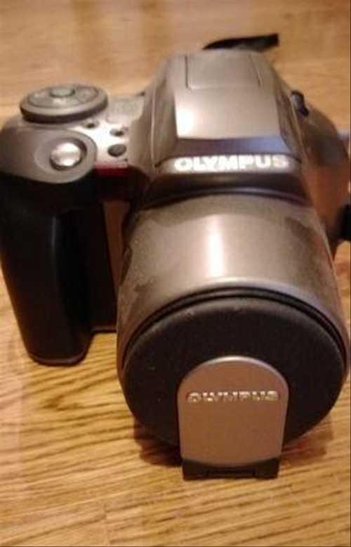 Зеркальная фотокамера Olympus IS-300