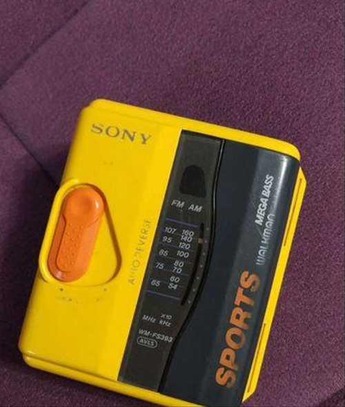 Кассетный плеер Sony WalkmanSports wm-fs393