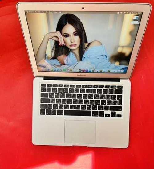 MacBook Air 13 2015 8гб отличное состояние