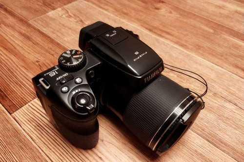 Fujifilm FinePix S8300