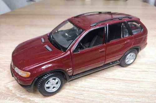 Модель 1/24 BMW X5 E53 Bburago