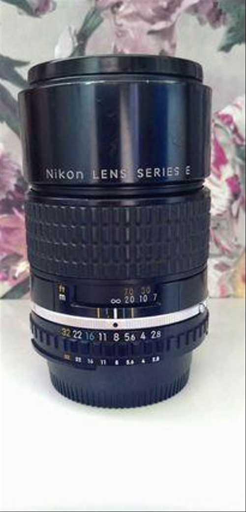 Объектив Nikon