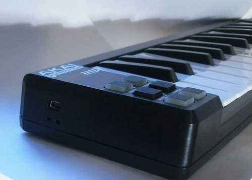 Midi клавиатура akai PRO LPK25