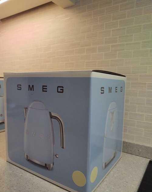 Чайник Smeg бежевый новый