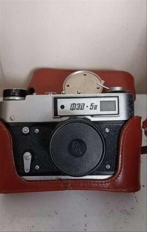 Плёночный фотоаппарат фэд5а не б/у ни 1кадра(оценк