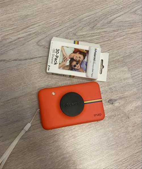 Фотоапаррат моментальный polaroid snap