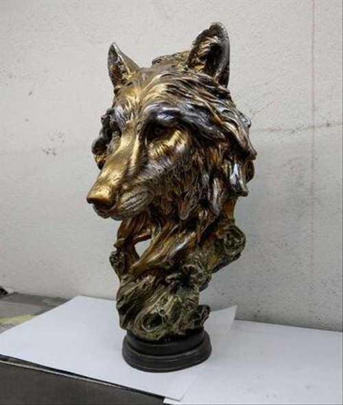 Декоративная статуэтка голова волка