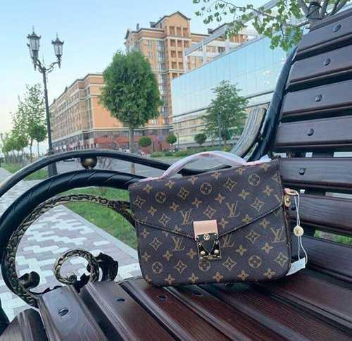 Сумка Louis Vuitton Pochette