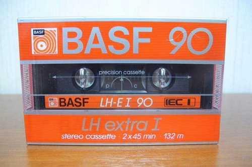 Аудиокассета новая Basf LH extra I 90