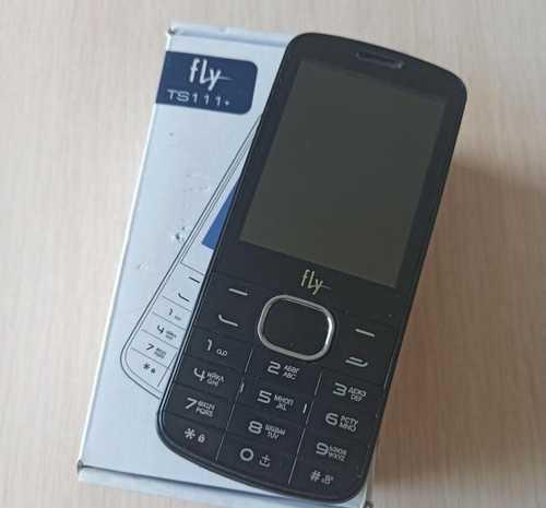 Новый кнопочный телефон на 3 SIM карты Fly TS111