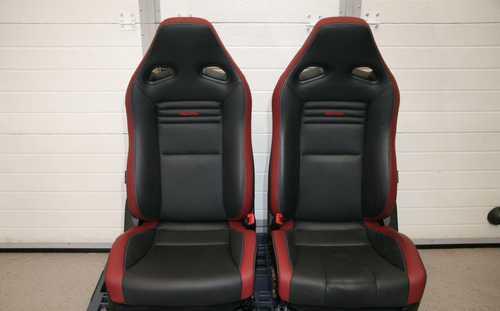 Сиденья передние recaro Nissan GTR35