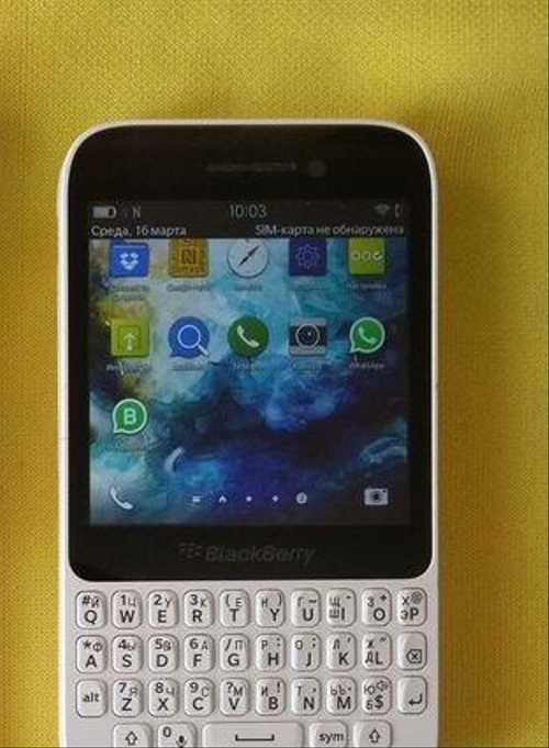 Телефон blackberry Q5