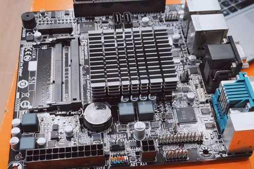 Материнская плата Gigabyte +сpu GA-J1900N-D3V