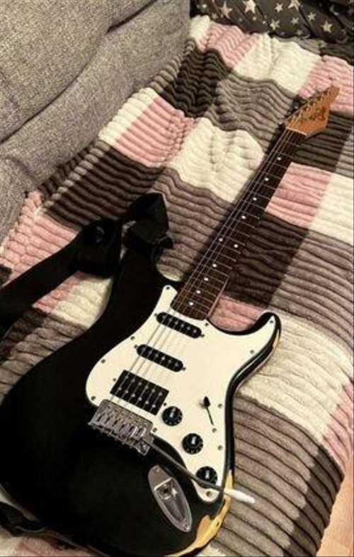 Strat Suhr
