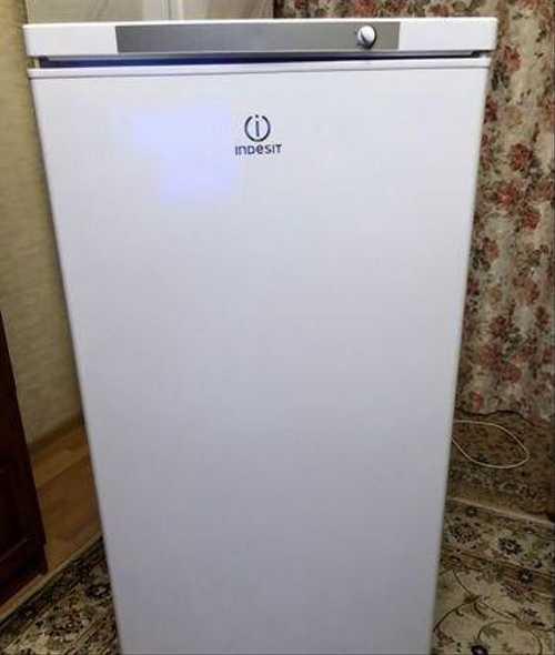 Холодильник Indesit sd125