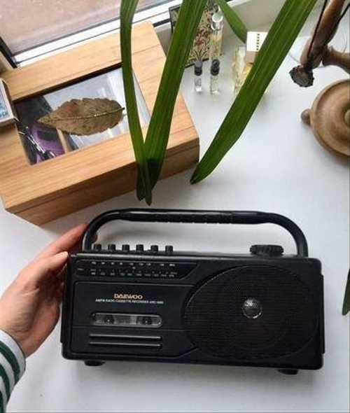 Магнитофон Daewoo с радио и рекордером