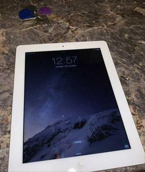 iPad 3 64gb WiFi + cellular белый