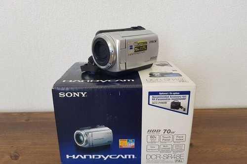 Видеокамера Sony DCR-SR48E (60x Zoom/70Gb HDD)