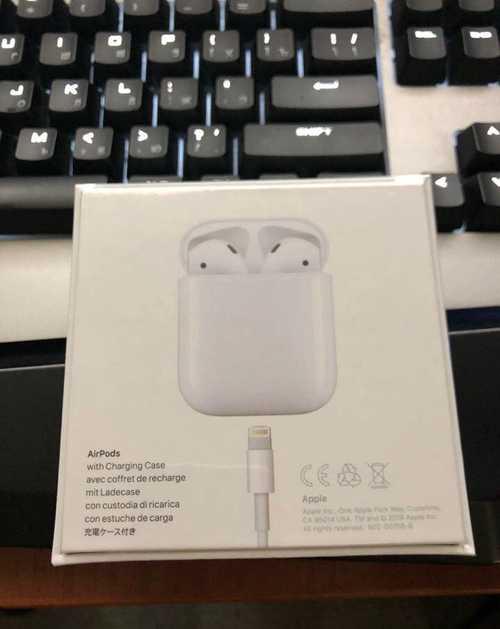 Apple AirPods (ver2) в зарядном футляре MV7N2RU/A