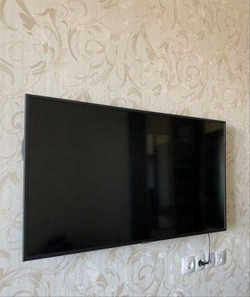 4K (UHD) телевизор Samsung UE-43 NU7100