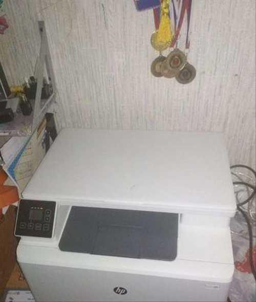 Мфу HP Color Laser Jet Pro M180n