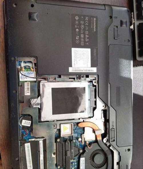 Ноутбук Lenovo z570 на запчасти