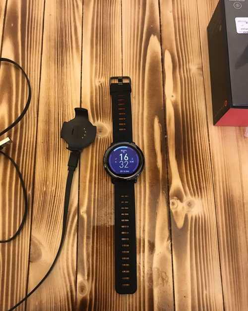 Смарт-часы Xiaomi AmazFit Pace