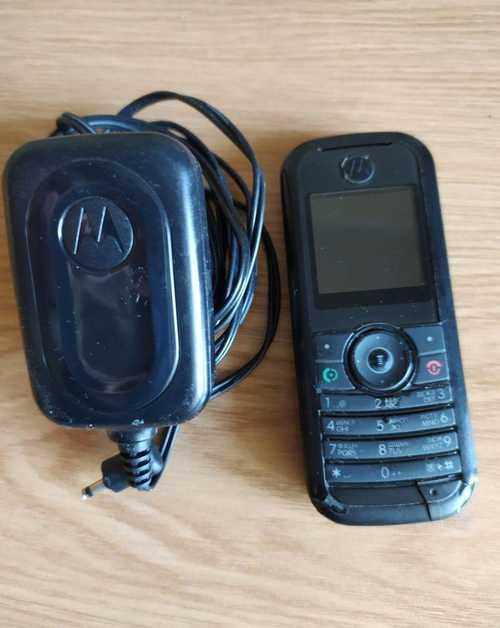 Телефон Motorola W205