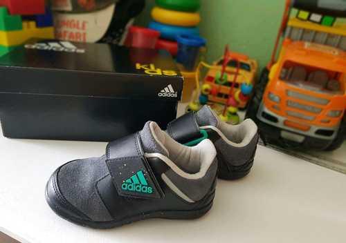 Кроссовки детские adidas