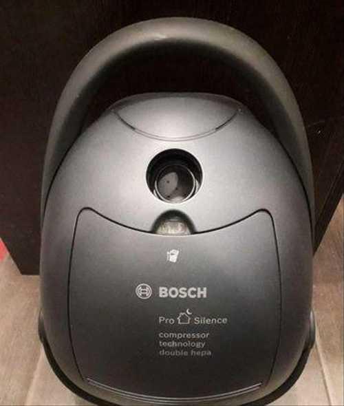 Пылесос Bosch BSG 71636/11
