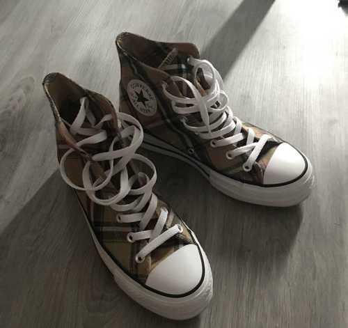 Converse x Bershka