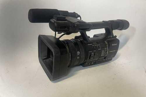 Видеокамера Sony exmor HXR-NX5E