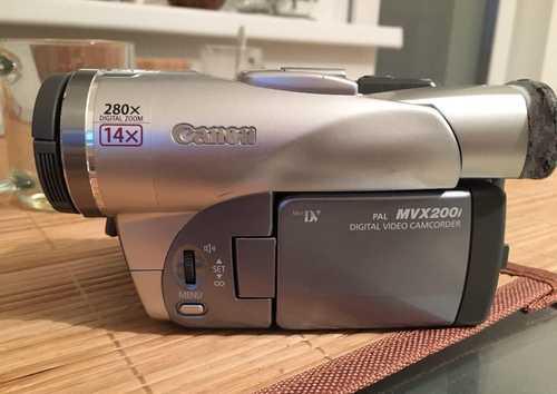 Видеокамера Canon MVX200i