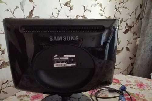 Монитор Samsung 932GW (В не рабочем состояний)