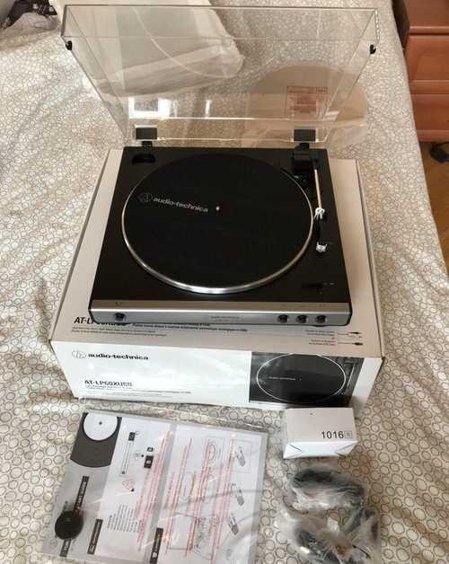 Виниловый проигрыватель Audio-Technica AT-LP60X US