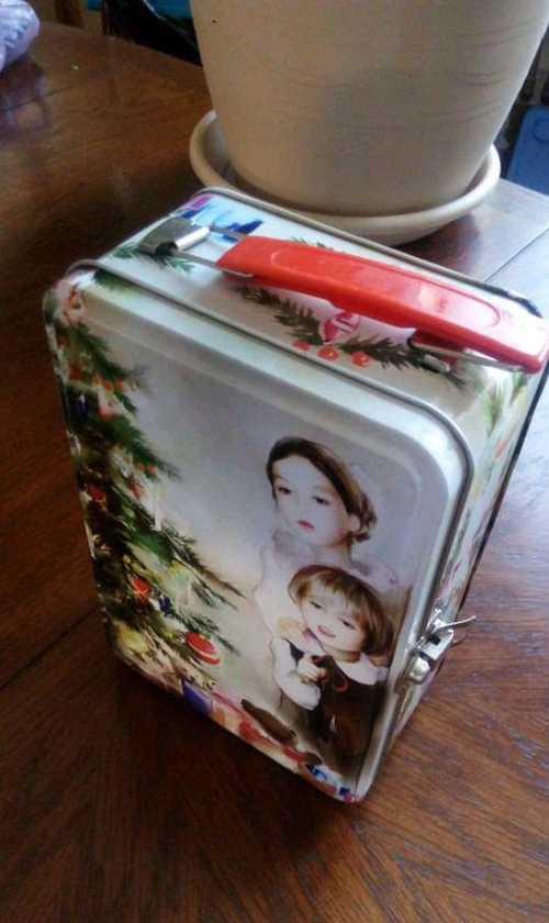 Коробочка чемоданчик жесть