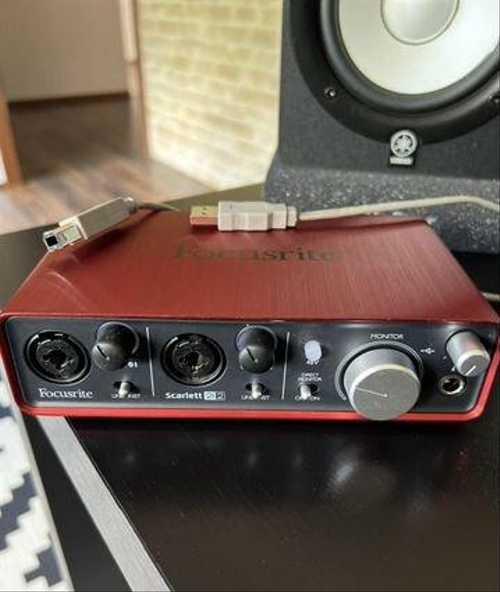 Звуковая карта Focusrite Scarlett 2i2