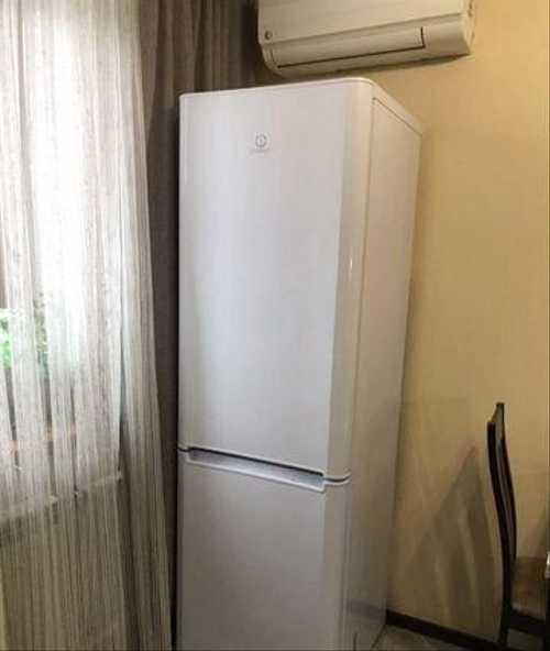 Холодильник бу indesit BIA181
