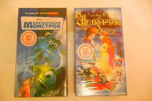 Видеокассеты VHS с мультфильмами