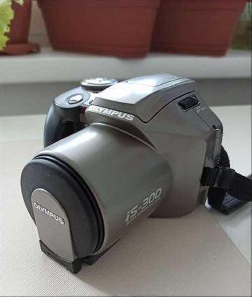 Компактный пленочный фотоаппарат Olimpus is-300